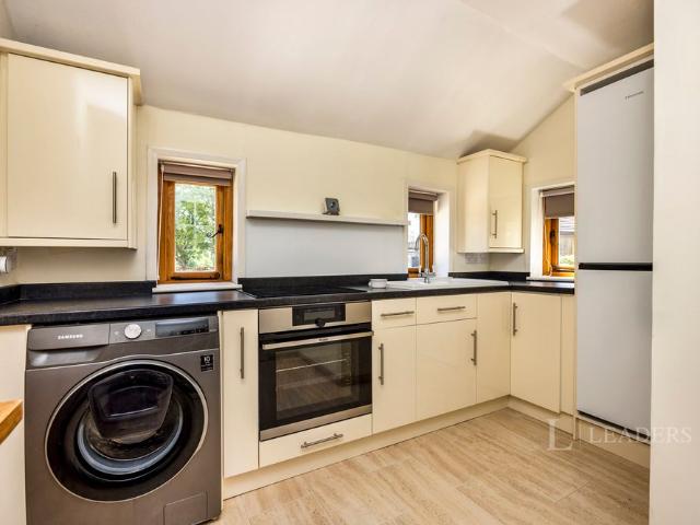 1 bedroom bungalow to rent Stringers Common, Jacob's Well, Guildford, GU4