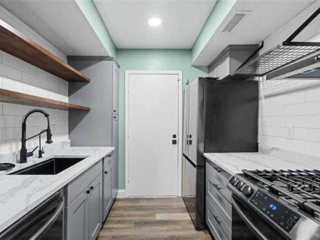 1 bedroom, GA GA 102551945
