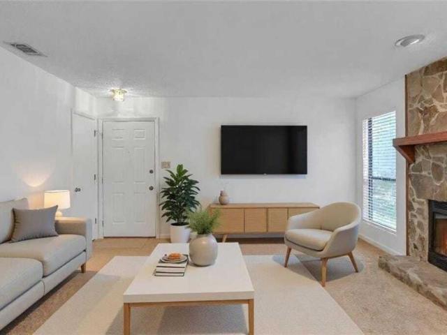 1 bedroom, GA GA 102551959