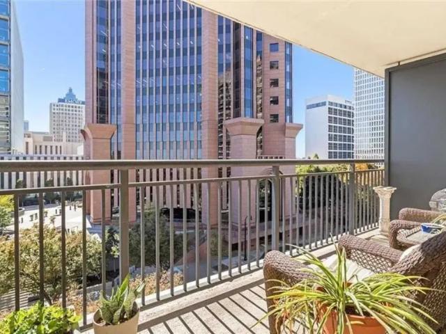 1 bedroom, GA GA 102701372