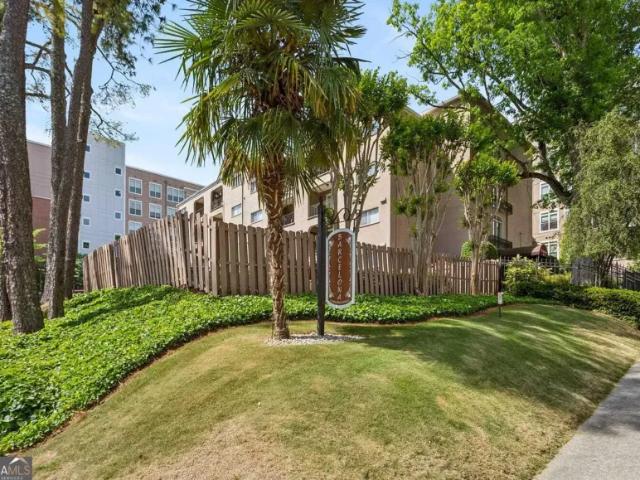 1 bedroom, GA GA 102701409