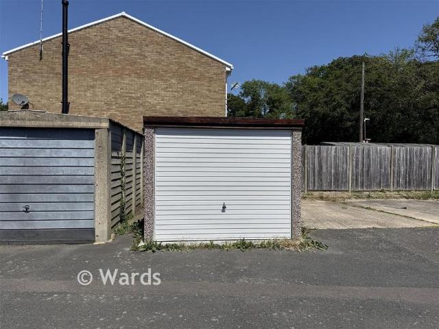 1 bedroom garages for sale