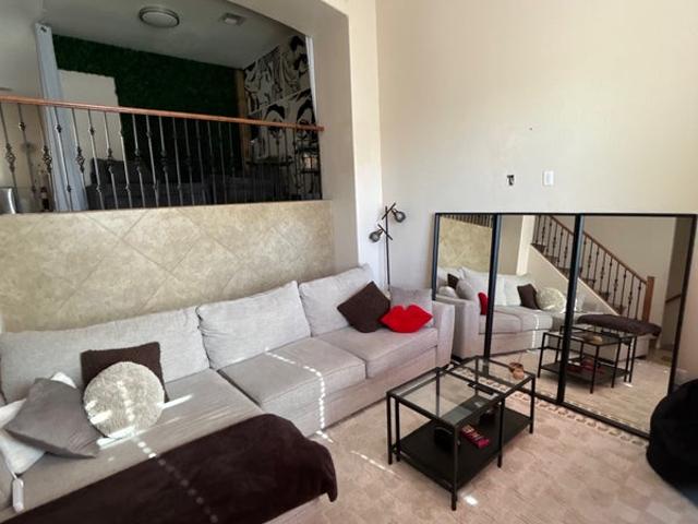 1 Bedroom Girls Only Townhouse