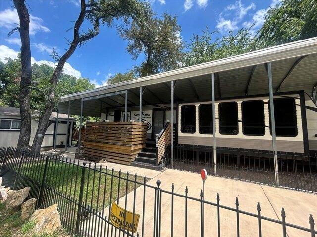 1 bedroom, Granbury TX 76048 93929040