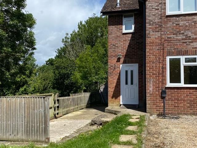 1 bedroom ground maisonette for rent