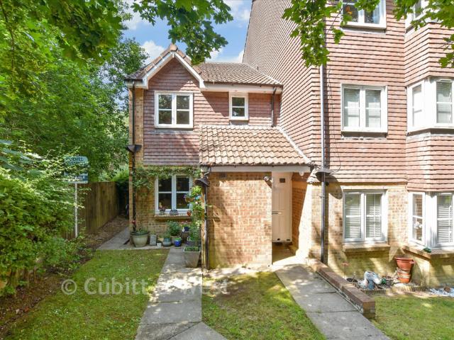1 bedroom ground maisonette for sale