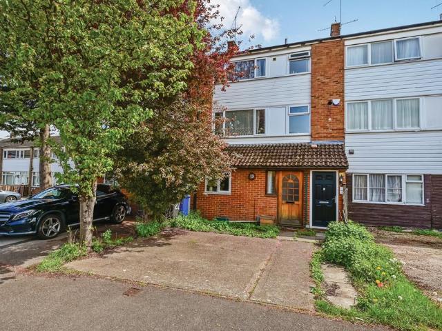 1 bedroom ground maisonette for sale