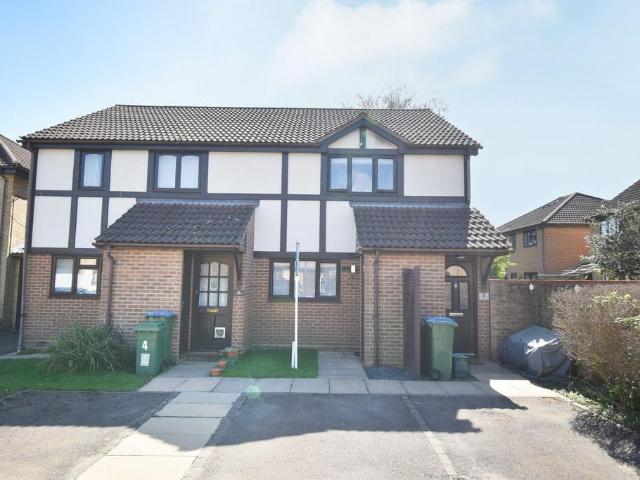 1 bedroom ground maisonette for sale