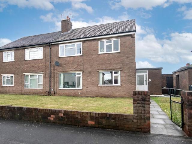 1 bedroom ground maisonette for sale