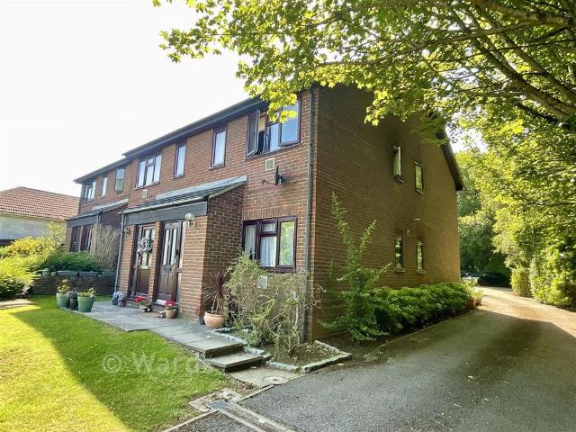 1 bedroom ground maisonette for sale