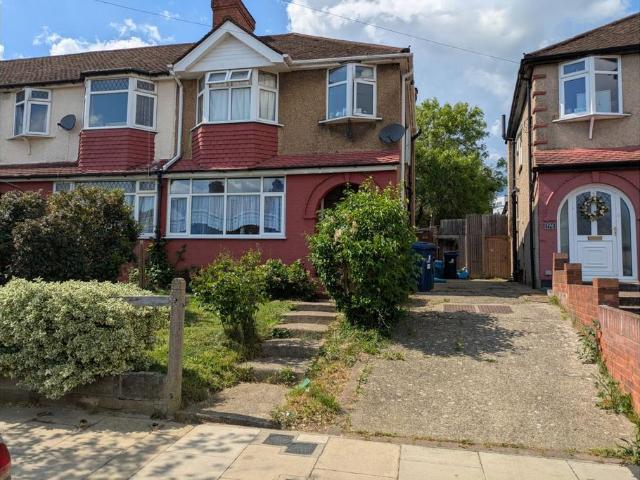 1 bedroom ground maisonette for sale