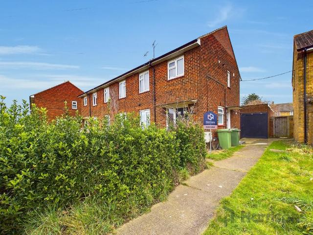1 bedroom ground maisonette for sale