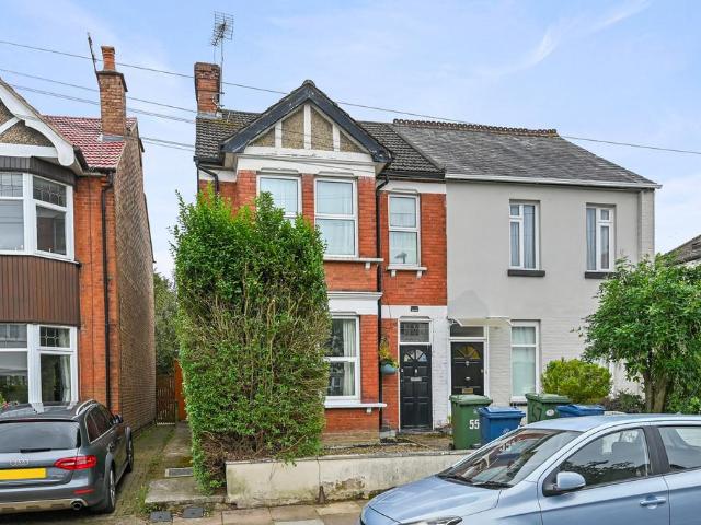 1 bedroom ground maisonette for sale