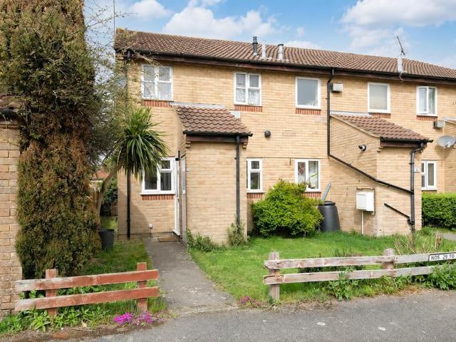 1 bedroom ground maisonette for sale
