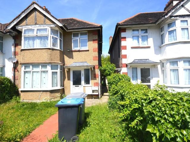 1 bedroom ground maisonette for sale