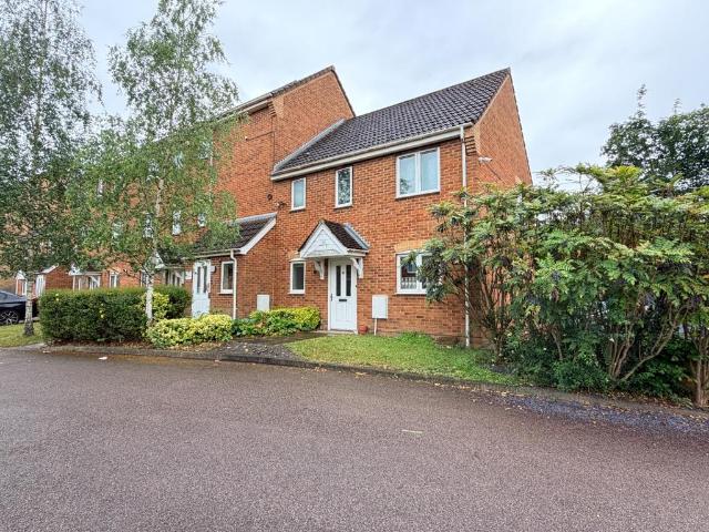 1 bedroom ground maisonette for sale
