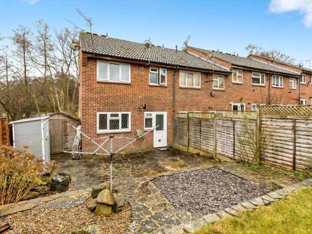 1 bedroom ground maisonette for sale