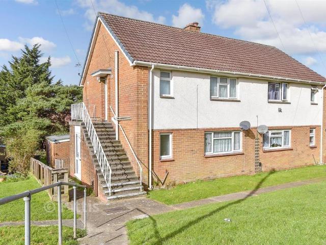 1 bedroom ground maisonette for sale