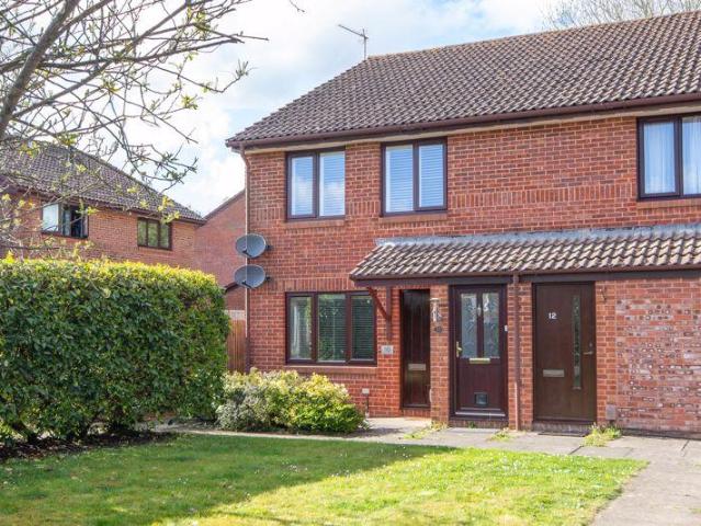 1 bedroom ground maisonette for sale