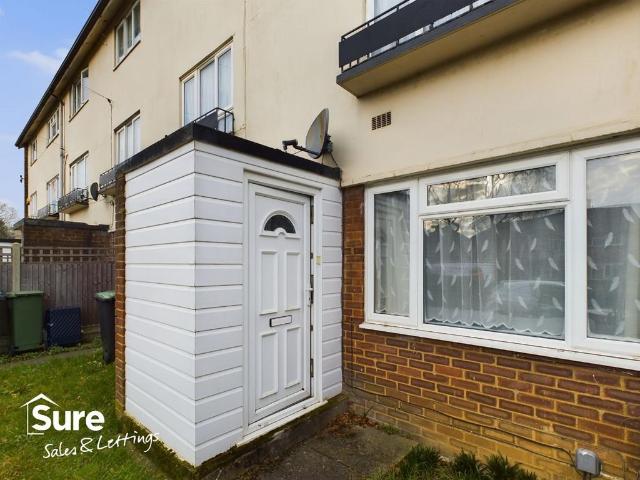 1 bedroom ground maisonette for sale