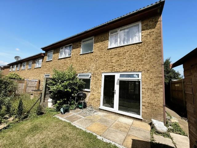 1 bedroom ground maisonette for sale