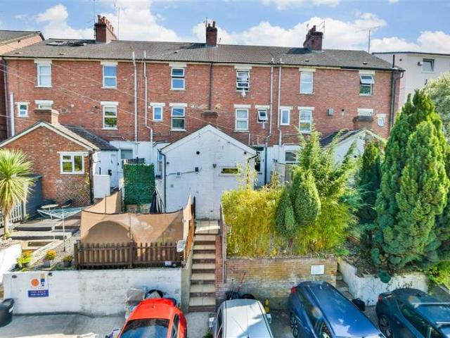 1 Bedroom Ground Maisonette Flat