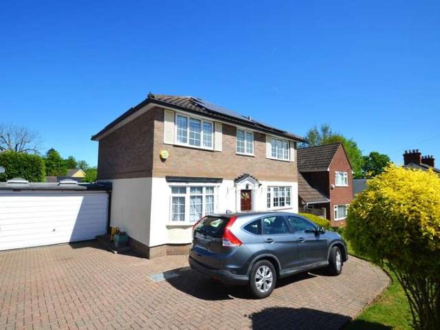 1 Bedroom Ground Maisonette Flat