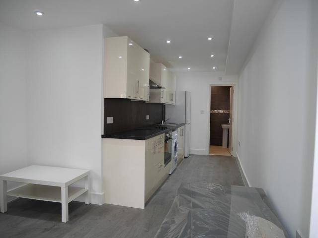 1 bedroom ground maisonette to rent