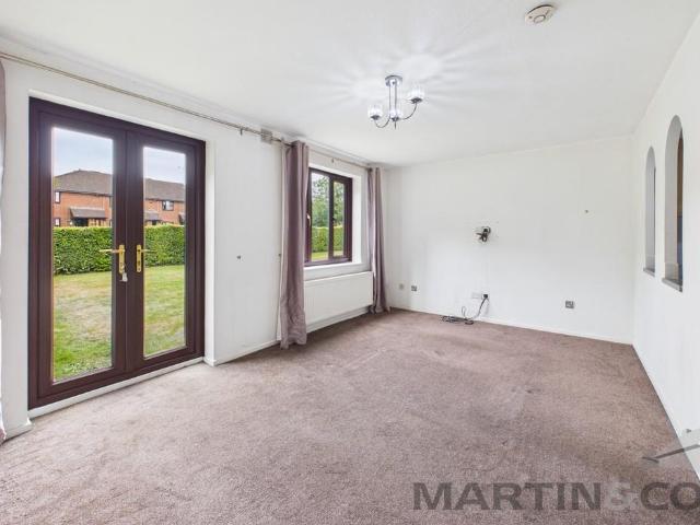 1 bedroom ground maisonette to rent