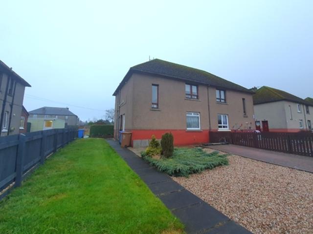 1 bedroom Ground Maisonette to rent in West Calder