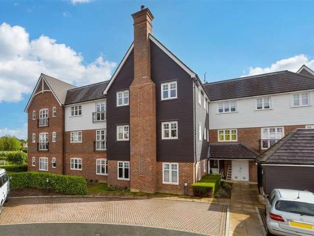 1 Bedroom Ground Flat