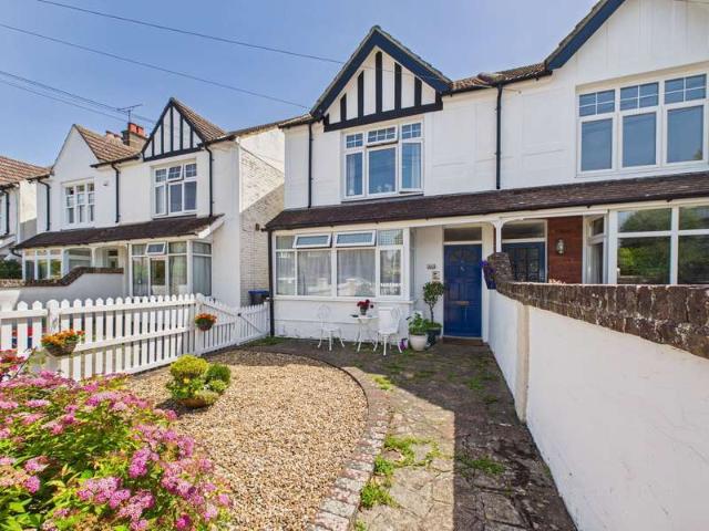 1 Bedroom Ground Flat