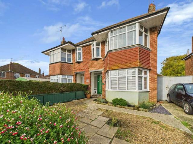 1 Bedroom Ground Flat