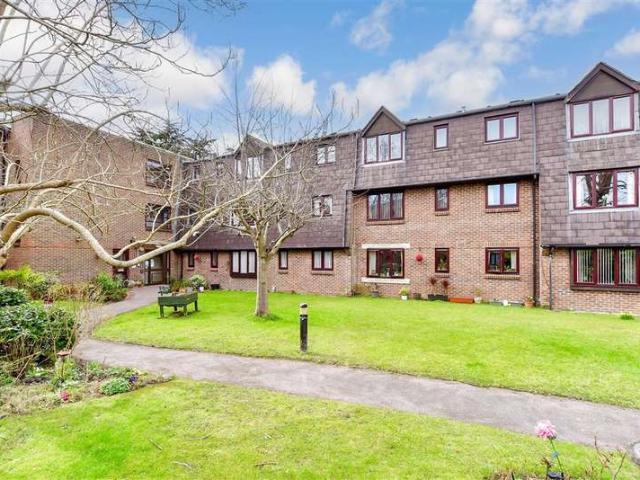 1 Bedroom Ground Flat