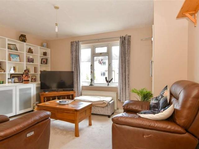 1 Bedroom Ground Flat