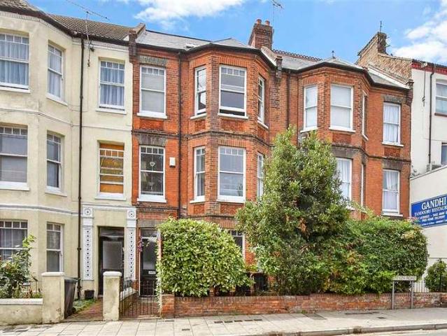 1 Bedroom Ground Flat