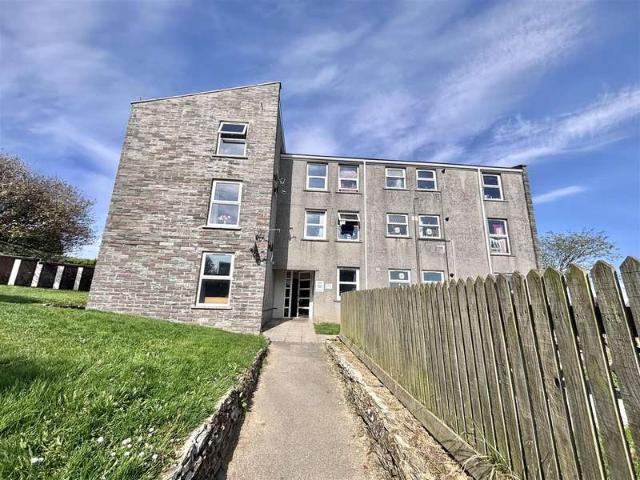 1 Bedroom Ground Flat