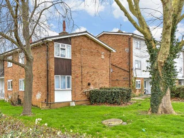 1 Bedroom Ground Flat