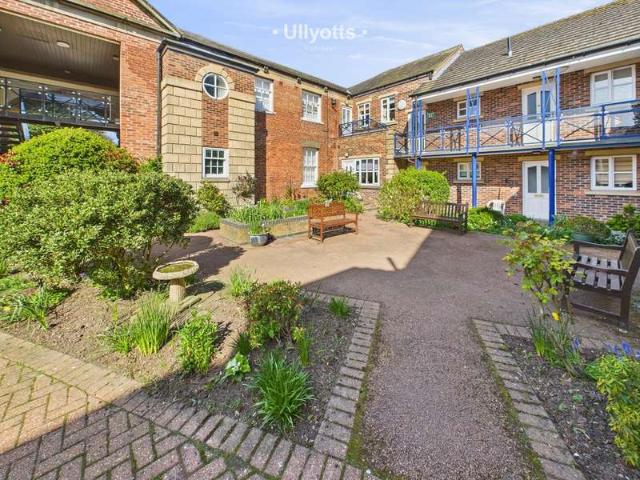 1 Bedroom Ground Flat