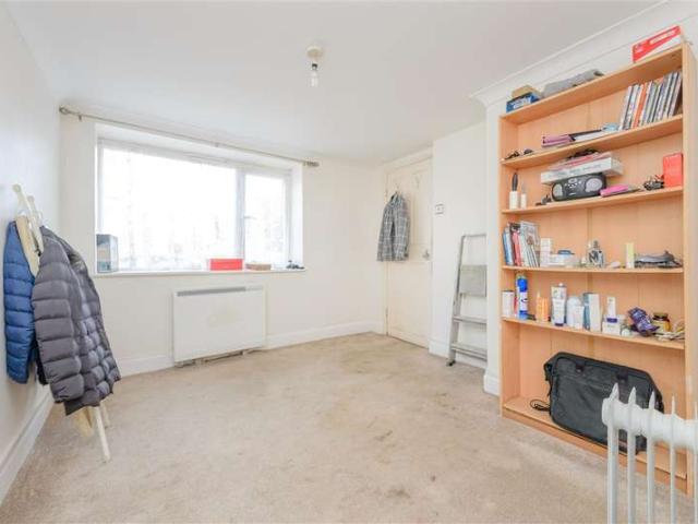 1 Bedroom Ground Flat