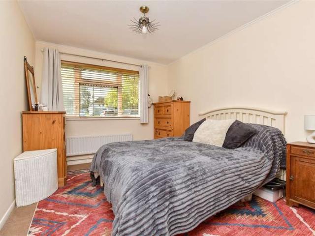 1 Bedroom Ground Flat