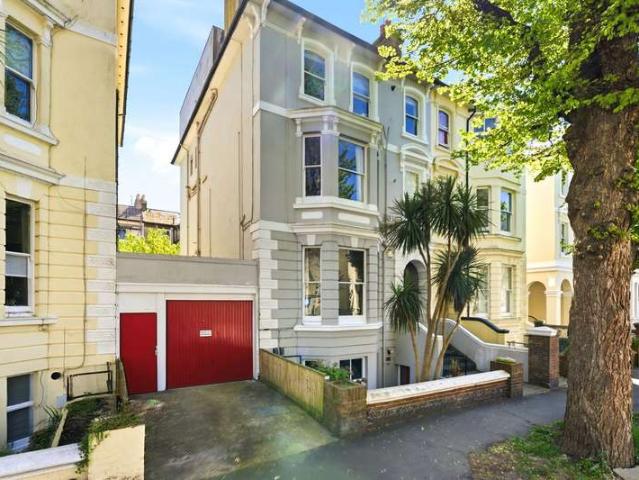 1 Bedroom Ground Flat
