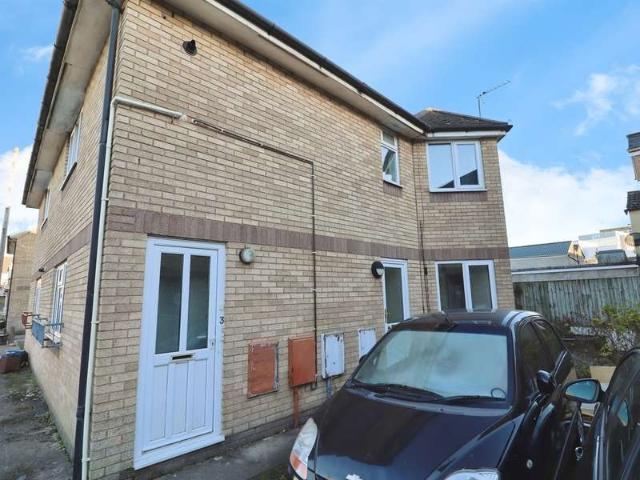 1 Bedroom Ground Flat