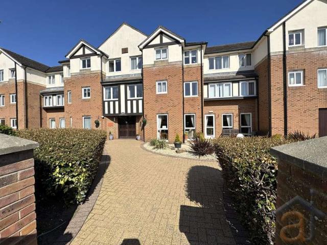 1 Bedroom Ground Flat