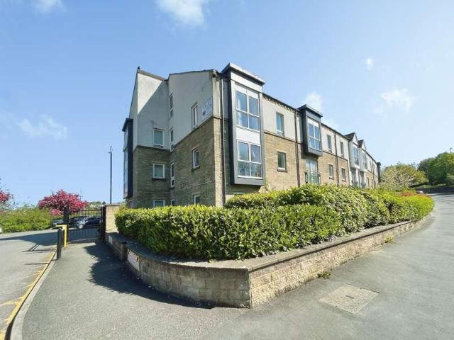 1 Bedroom Ground Flat