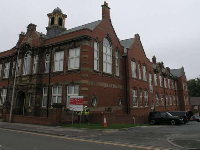 1 Bedroom Ground Flat