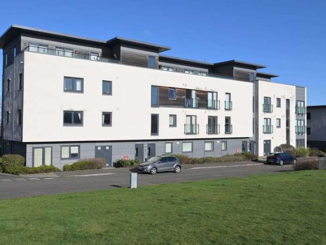 1 Bedroom Ground Flat