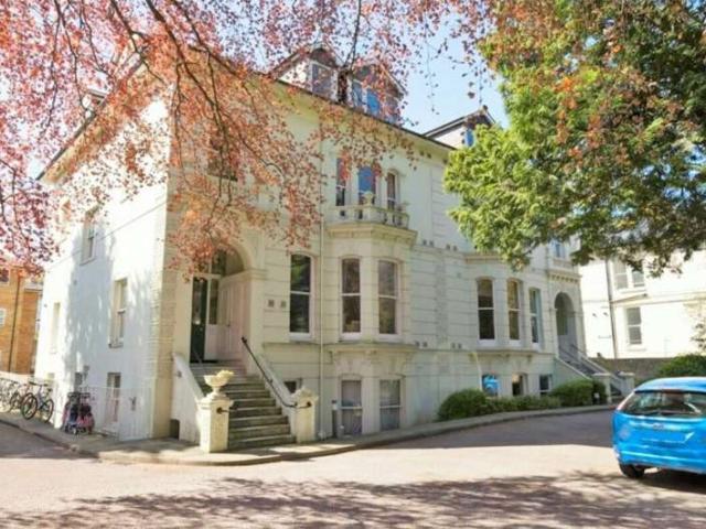 1 Bedroom Ground Flat