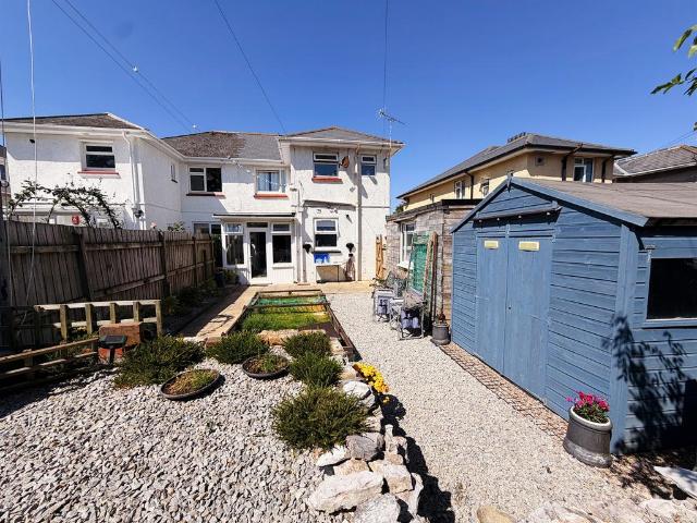 1 bedroom ground flat for sale