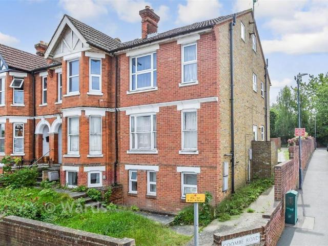 1 bedroom ground flat for sale